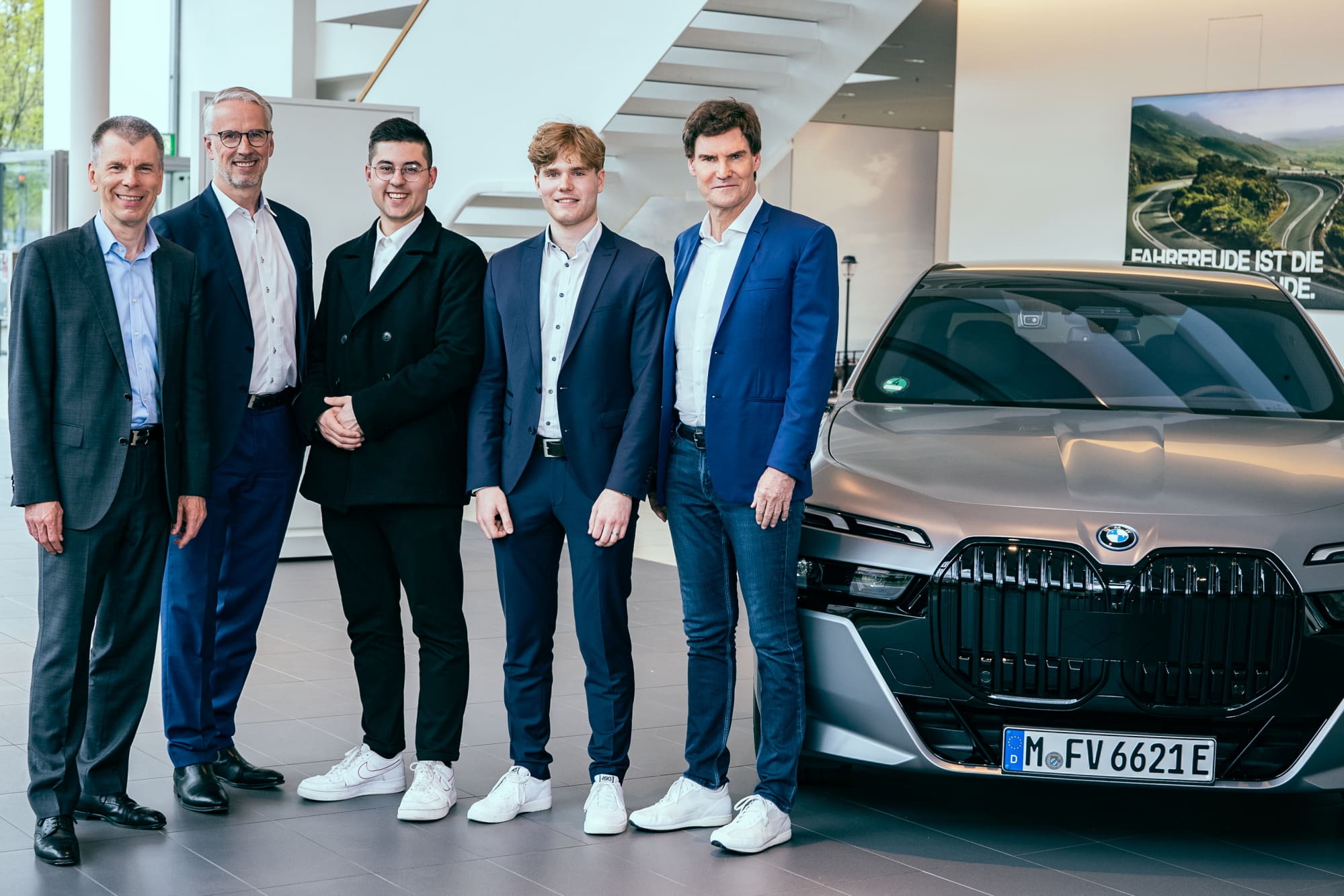 MyTaag versorgt alle BMW Niederlassungen mit digitalen Visitenkarten - Hamburg Startups